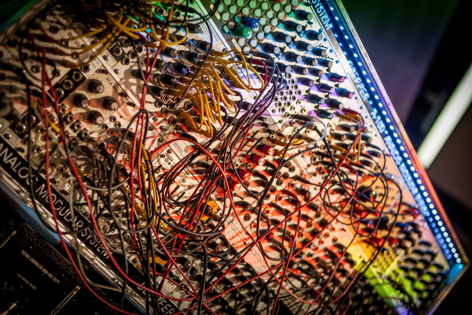 Modular-Synthesizer einfach erklärt - Thomann Blog