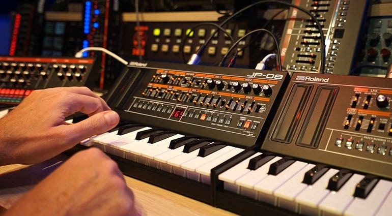 New classics - Roland Boutique synthesizers, tested for your enjoyment ...