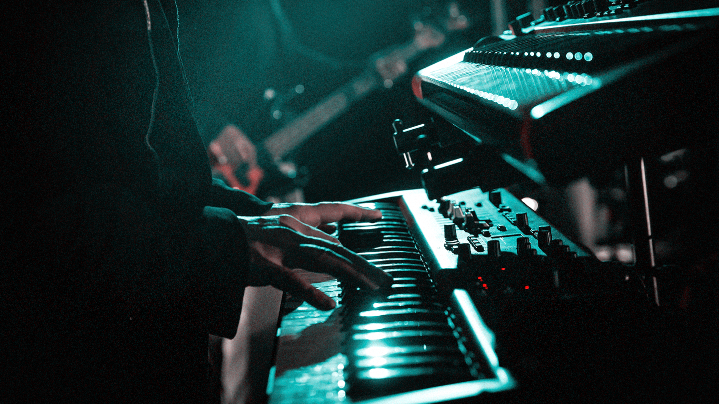 Learning to Play Keyboard 5 Tips for Beginners - Thomann Blog